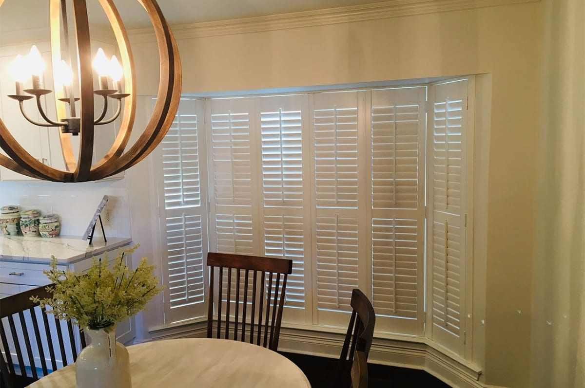 Bay Window Shutters – Helm Paint New Orleans